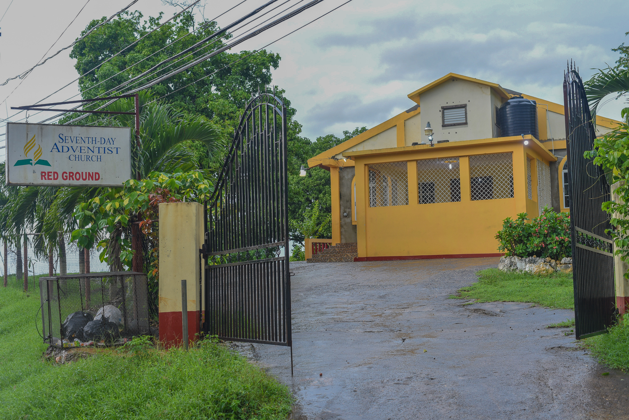 Central Jamaica Conference of Seventh-day Adventists :: Red Ground